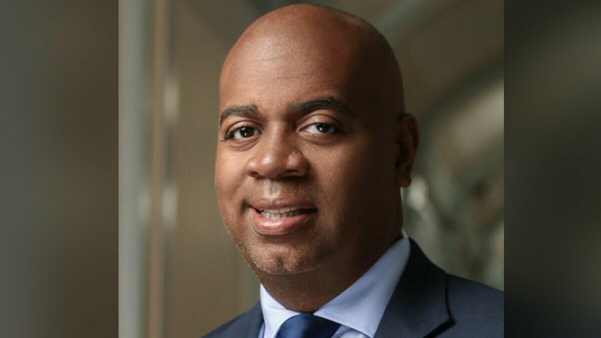 BREAKING: Newark Mayor Ras Baraka Arrested Amid Protest at ICE Facility