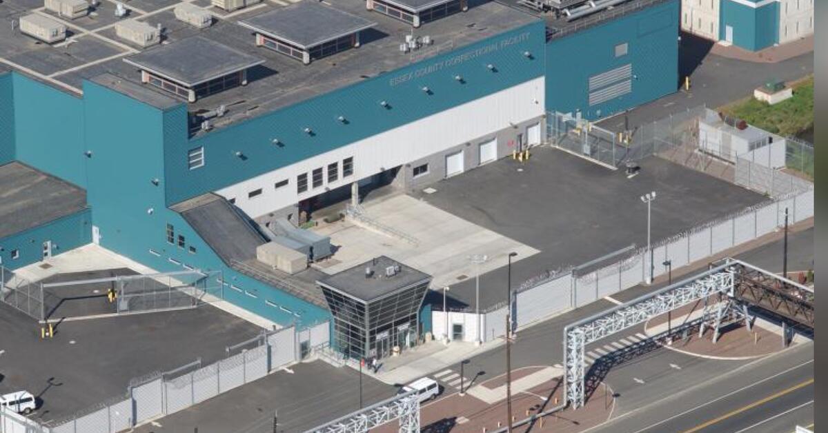 Prisoner Escapes from Jail in Newark