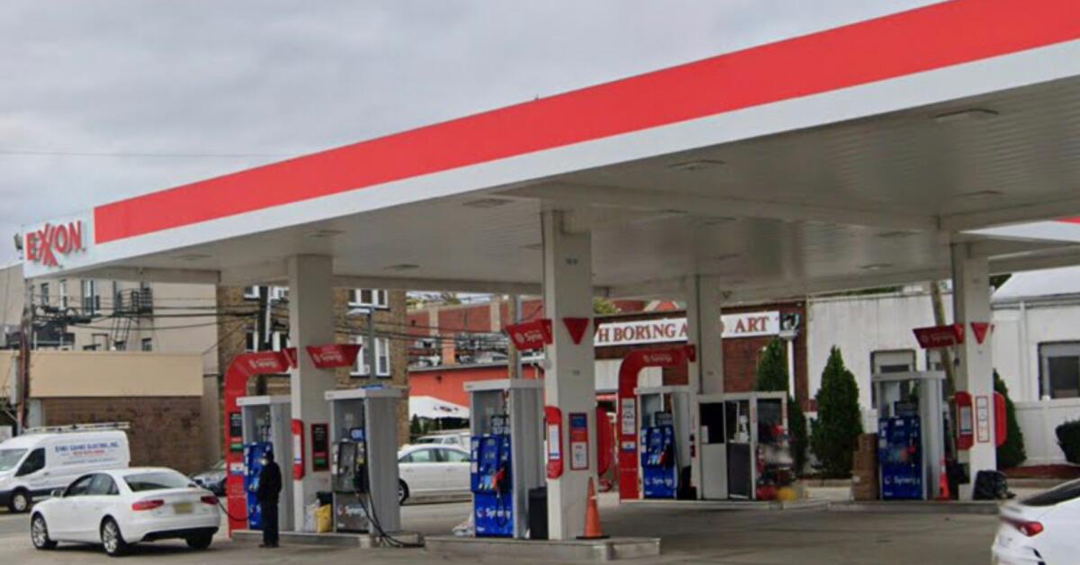 Armed Men Rob Exxon Gas Station in Montclair