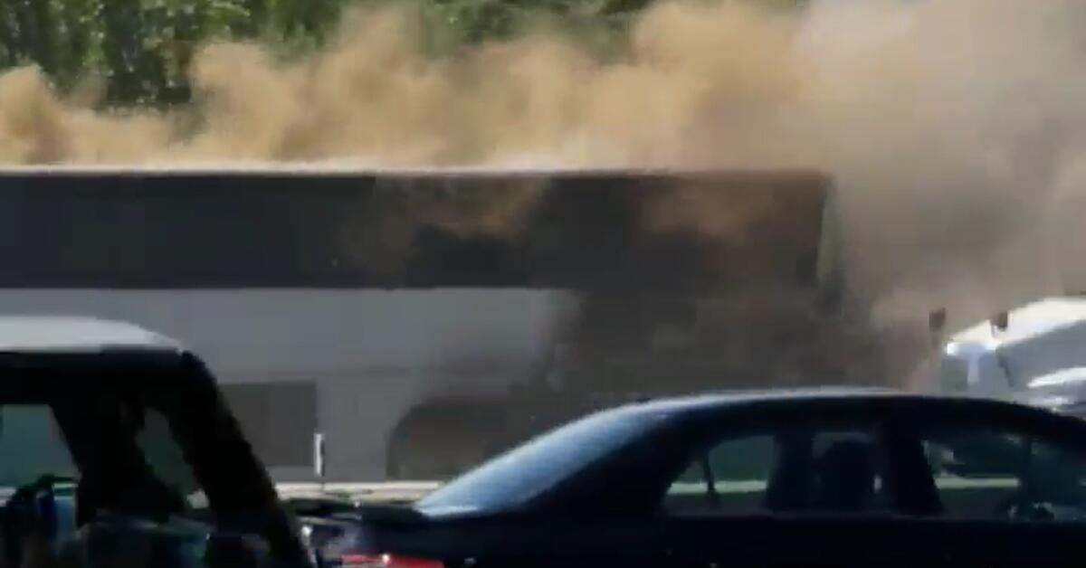 DEVELOPING FORDS/EDISON NJ: Charter Bus Fire On NJ Turnpike in Fords