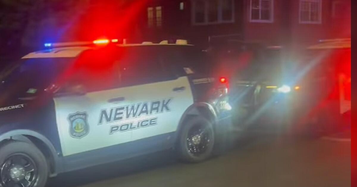 Residents Alarmed by Riot-Like Scene as Newark Police Break Up South ...