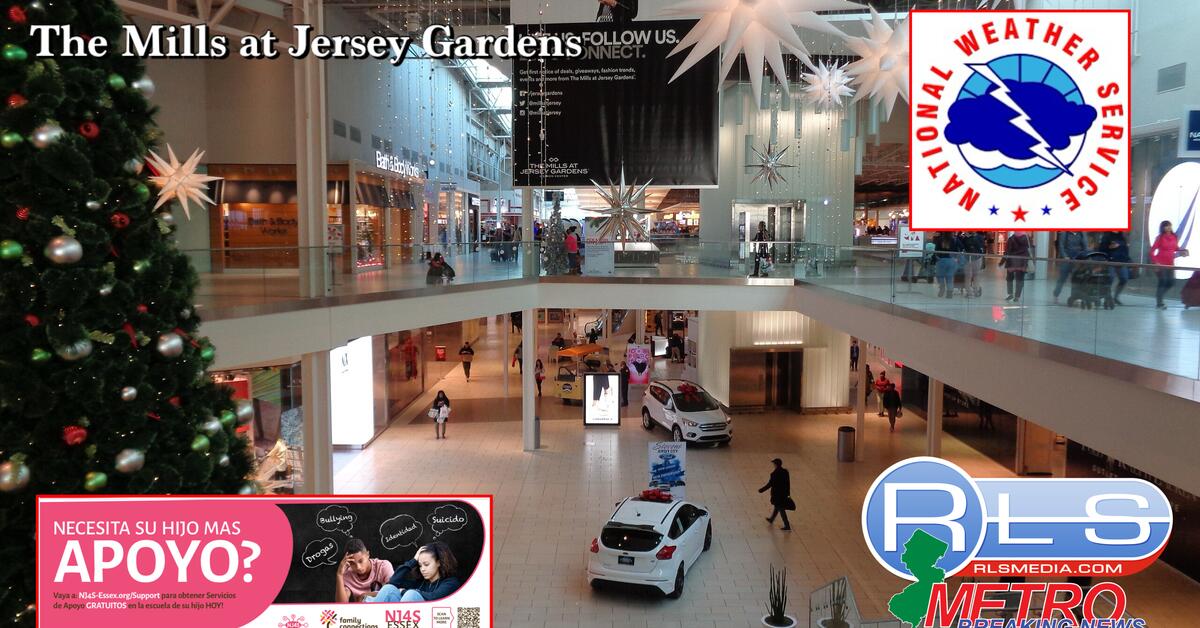 Cold, Breezy Black Friday Kicks Off Holiday Shopping Season in New Jersey