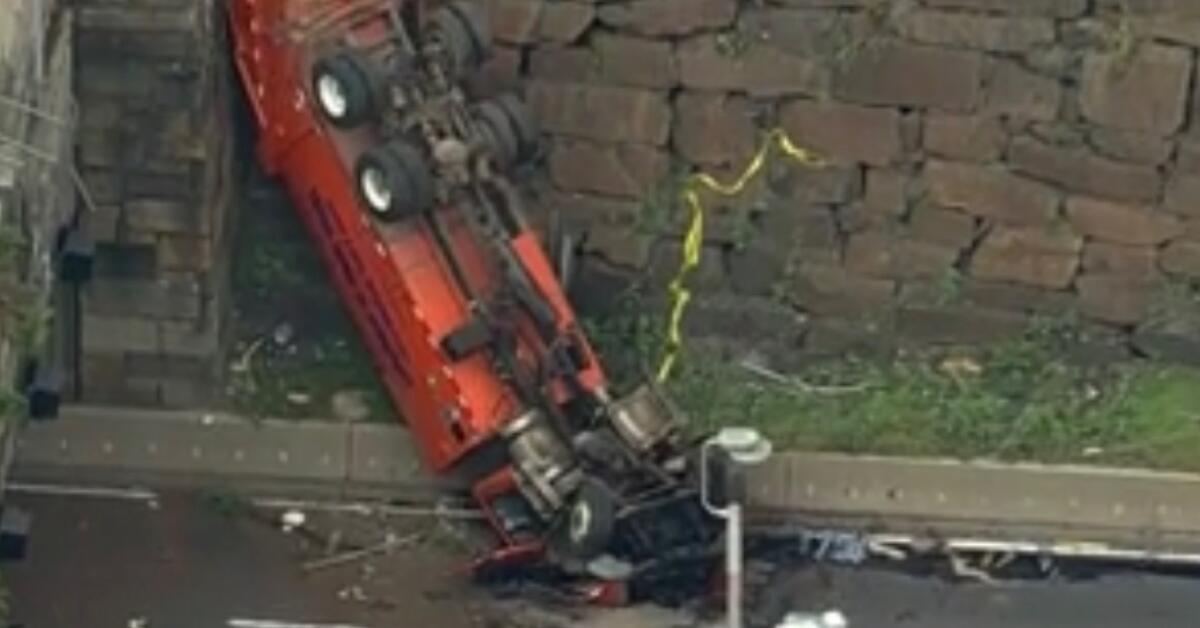BREAKING UNION CITY: Garbage Truck Falls from Bridge onto NJ-495 After ...